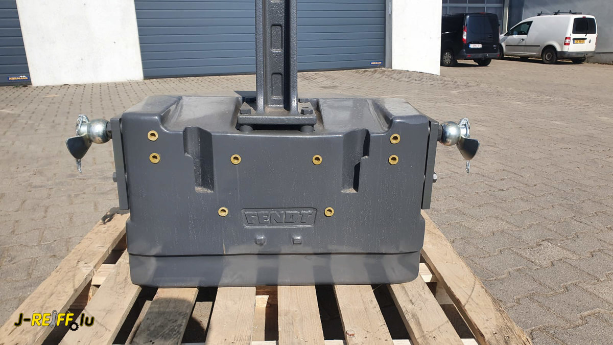 J-Reiff - 870kg Fendt Frontgewicht