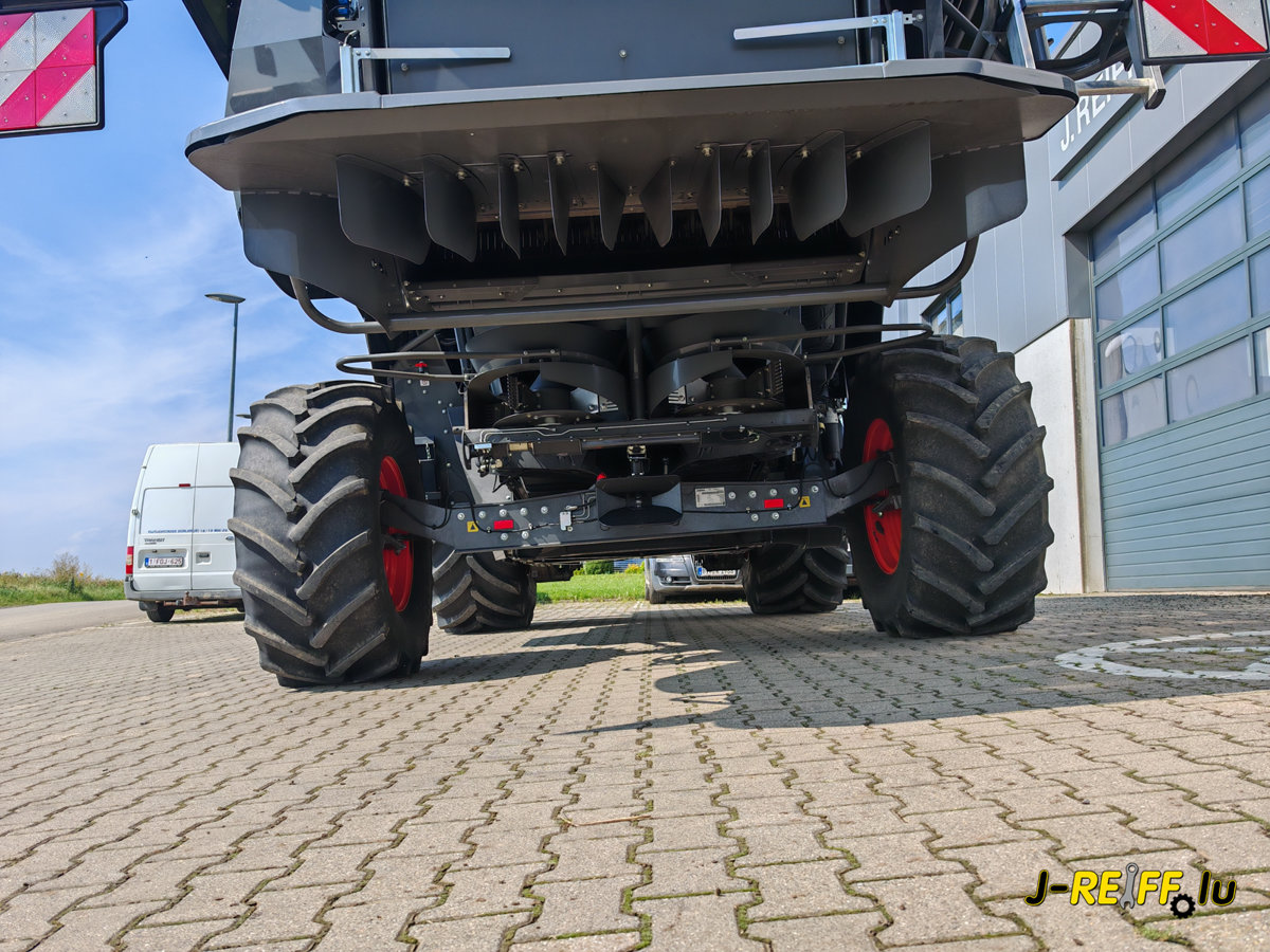 J-Reiff - CLAAS LEXION 5500 Montana C