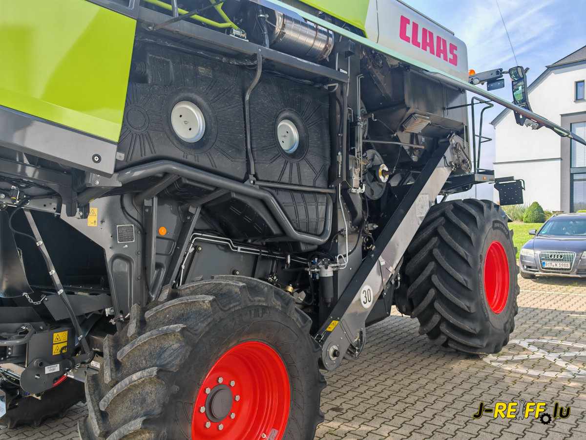 J-Reiff - CLAAS LEXION 5500 Montana C