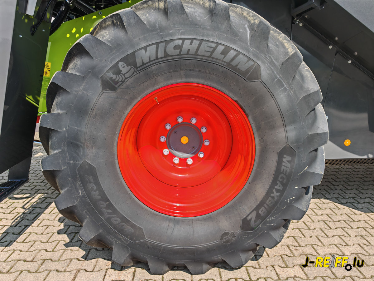 J-Reiff - CLAAS LEXION 5500 Montana C